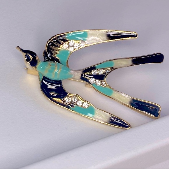 Jewelry | Vintage Styled Flying Swallow Brooch Pin Sparrow | Poshmark